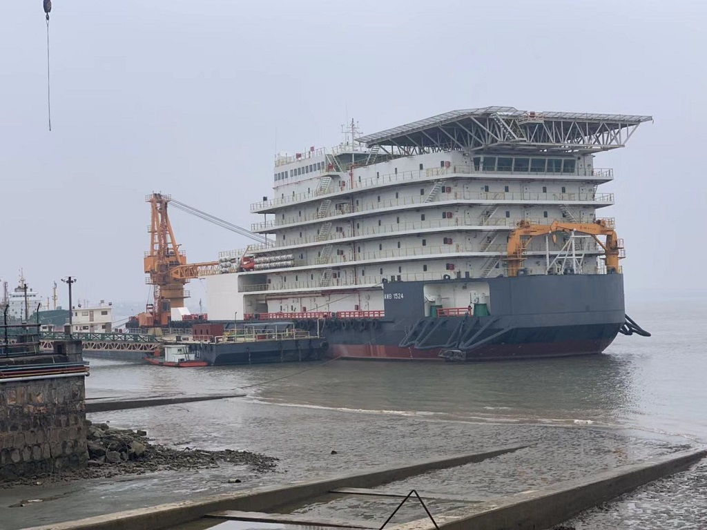 New Barges | Global Workboats