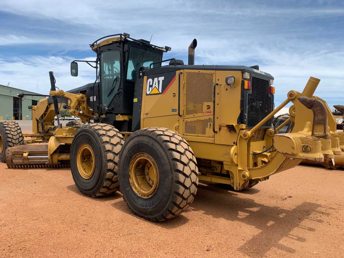 Graders | International Machinery Sales