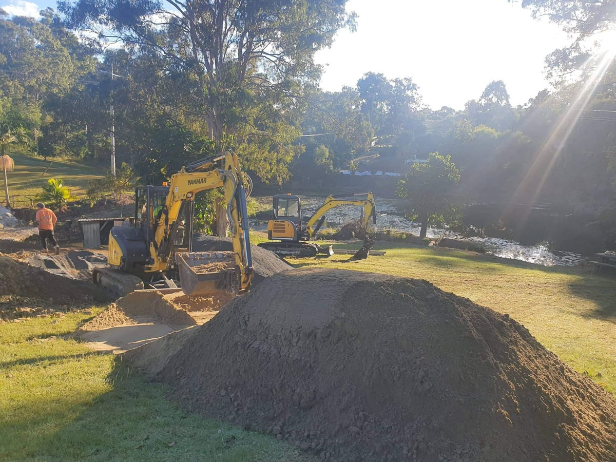 Plant wet hire | Gold Coast | Pro Edge Civil